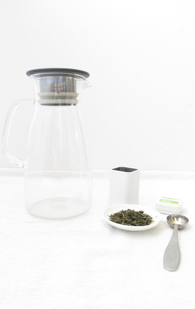 How To Cold Steep Tea (and Why!) - The Cup of Life